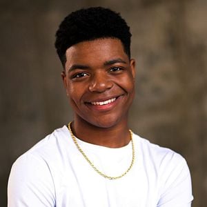 Elijah M. Cooper - AdoroCinema