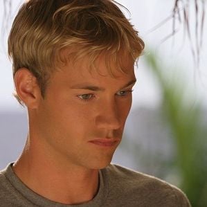 Falcon Beach - Série 2006 - AdoroCinema