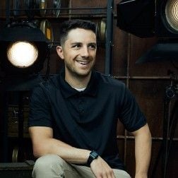 Brian Estrada - AdoroCinema