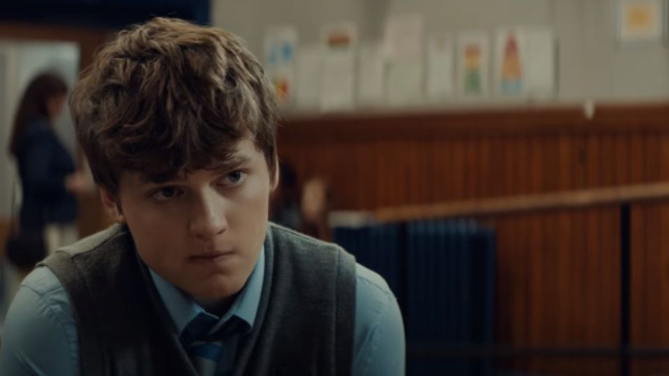 Trailer do filme Bonus Track - Bonus Track Trailer Oficial - AdoroCinema