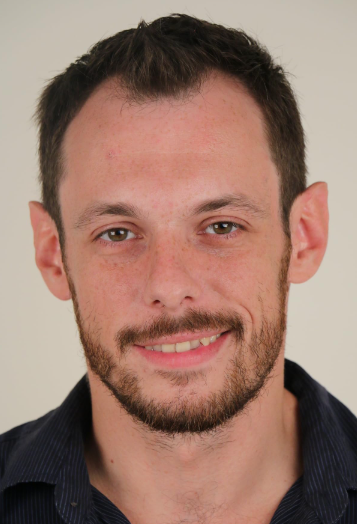 Dan Ursu - AdoroCinema