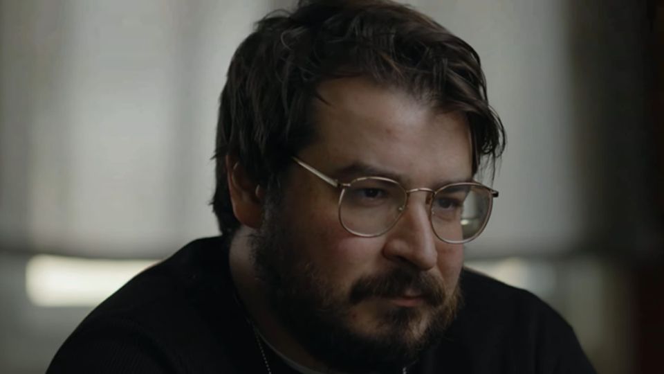 Um Assassino entre Amigos 1° Temporada Trailer Original - Trailer Um ...