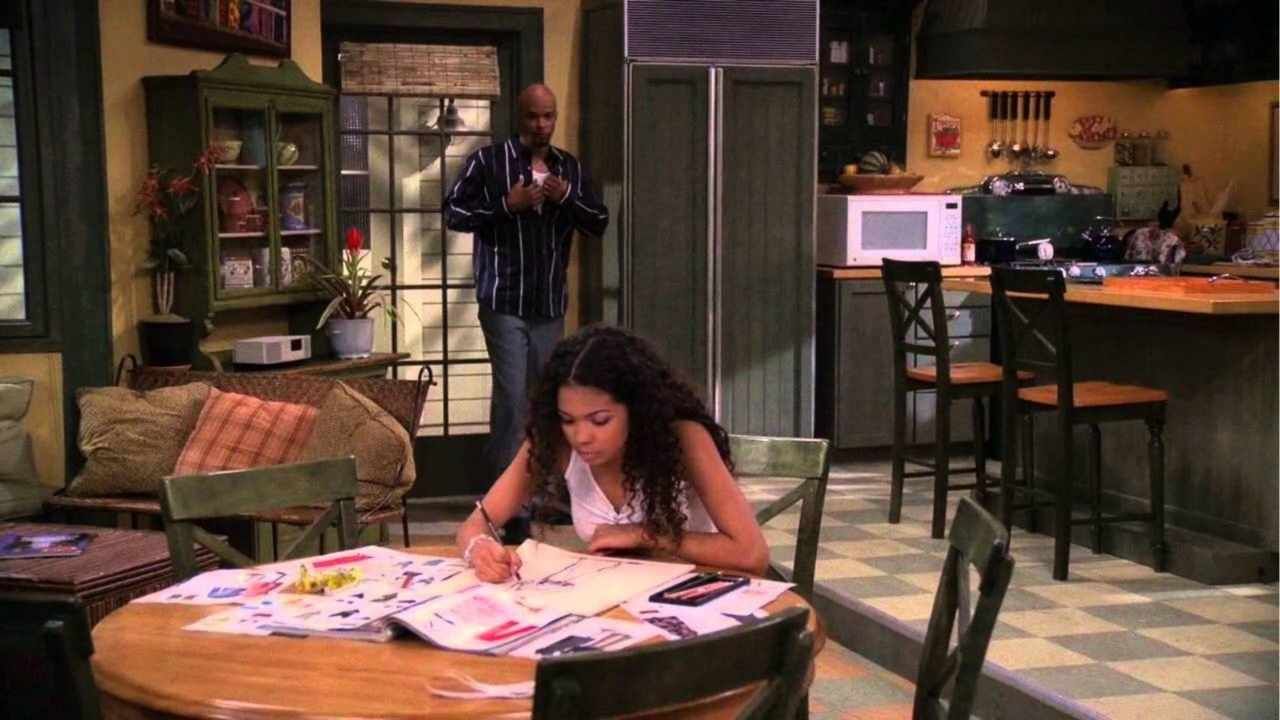 Cena do castigo de Claire em Eu, a Patroa e As Crianças é ainda mais ...