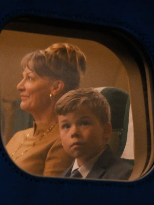 Propeller One Way Night Coach Filme 2026 Adorocinema
