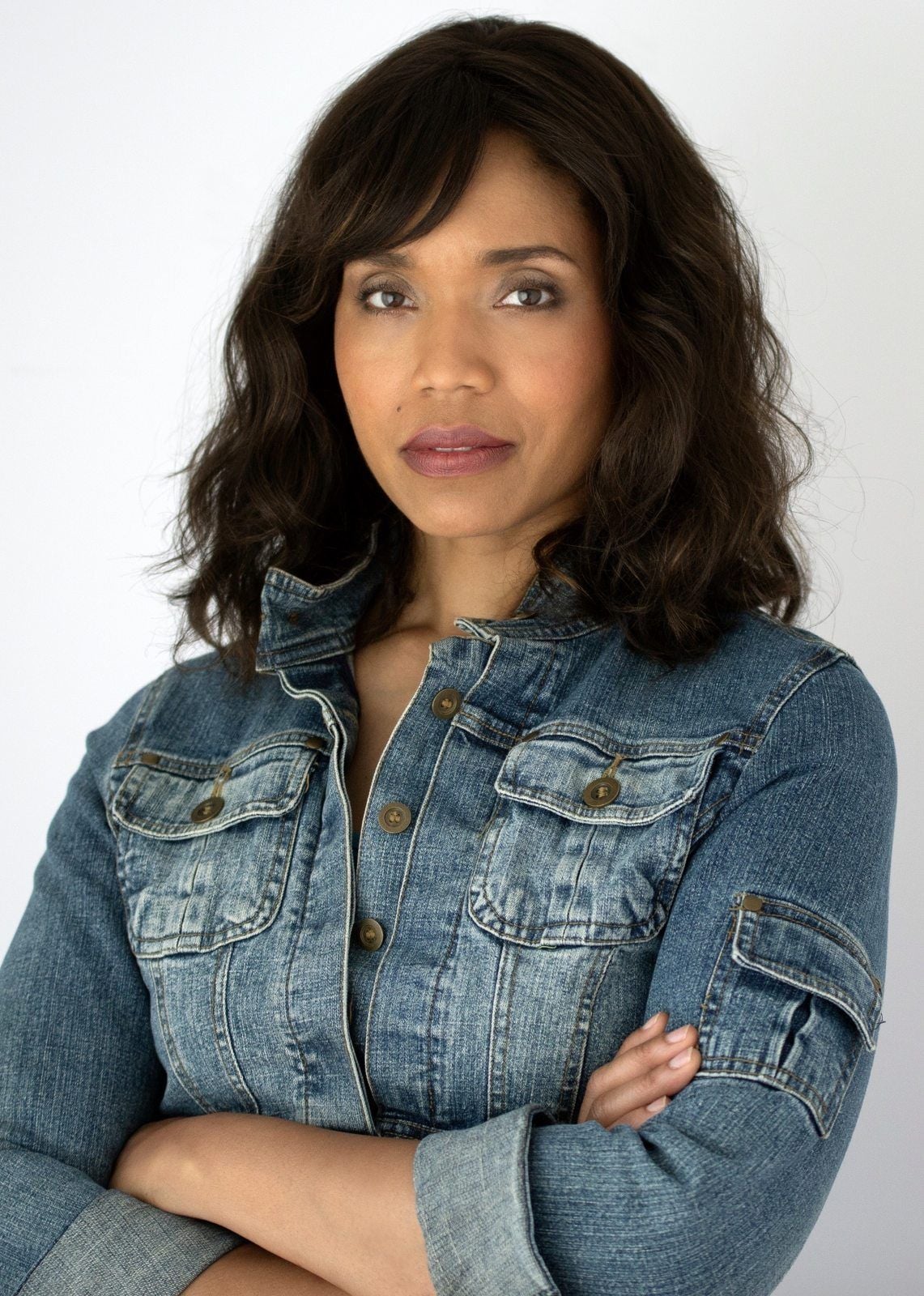 Tia Dionne Hodge : A biografia - AdoroCinema