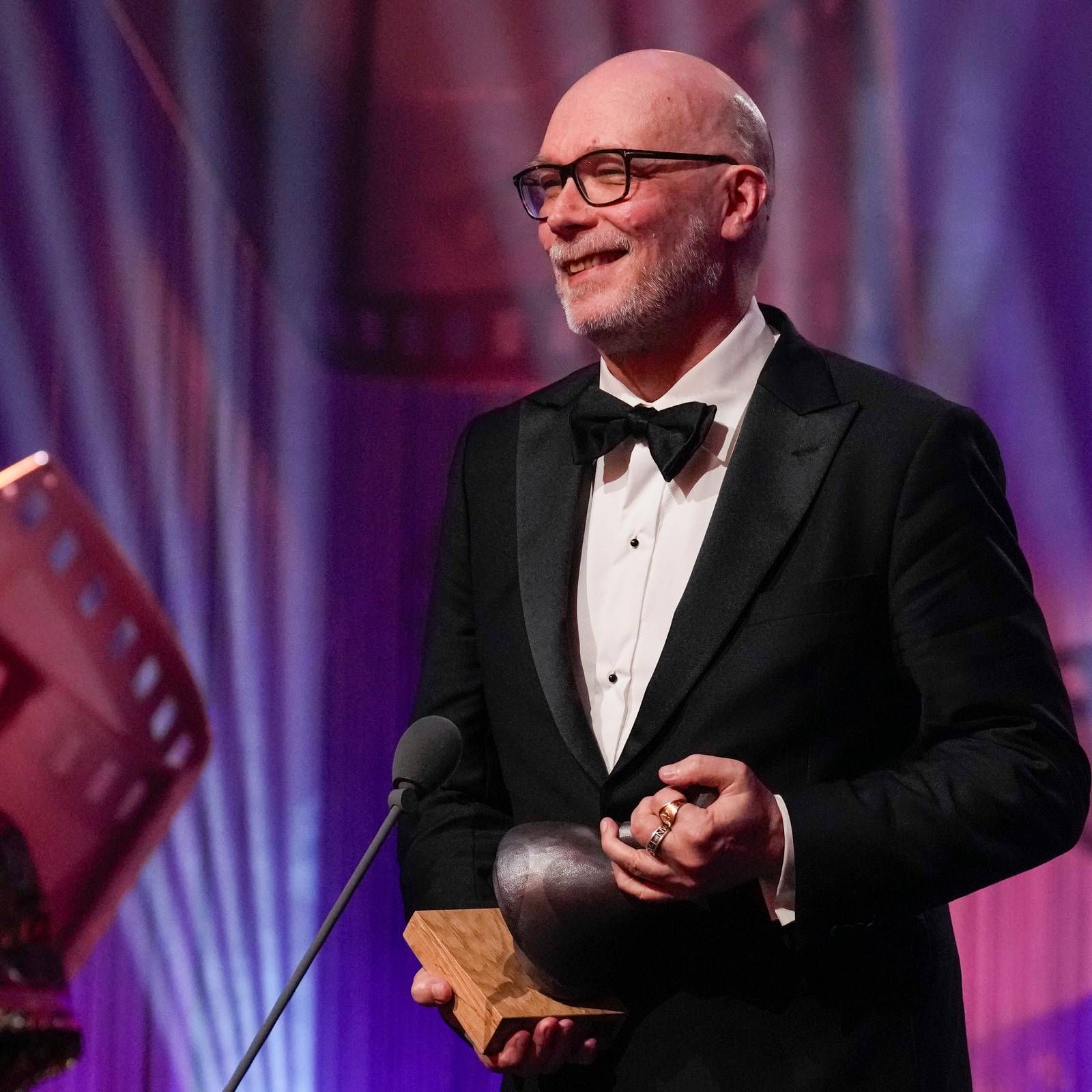 Robert Stengård : A biografia - AdoroCinema