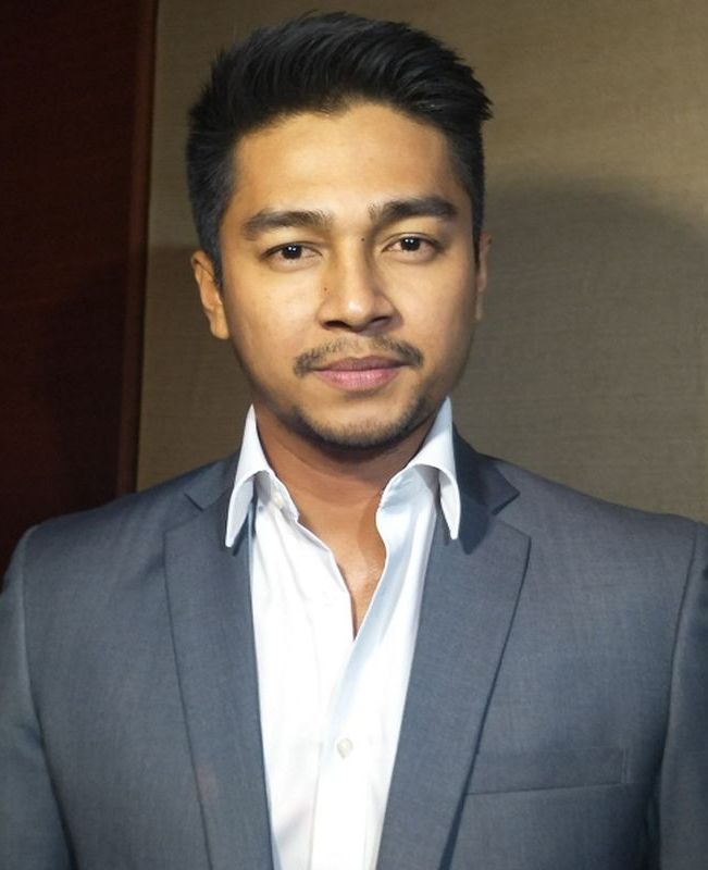 Deva Mahenra : A biografia - AdoroCinema
