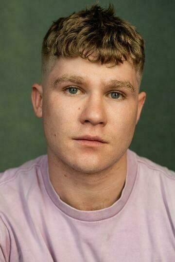 Darragh Cowley : A biografia - AdoroCinema