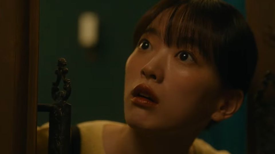 Uma Família Inusitada Trailer Oficial - Trailer Uma Família Inusitada ...