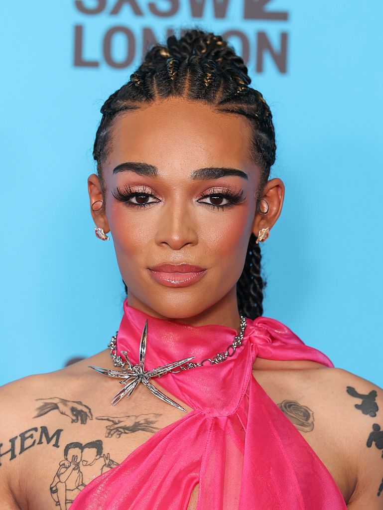 Alex Thomas-Smith : A biografia - AdoroCinema