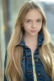 Cadence Compton : A biografia - AdoroCinema