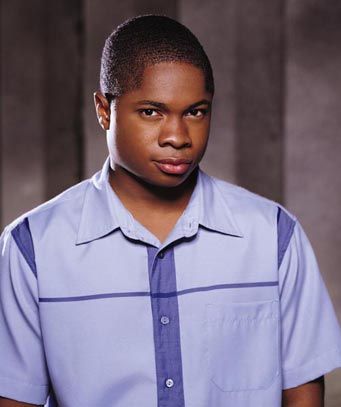 Smallville : Fotos Sam Jones III - 323 no 688 - AdoroCinema