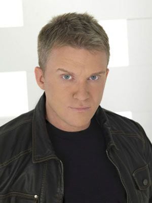 Anthony Michael Hall - AdoroCinema