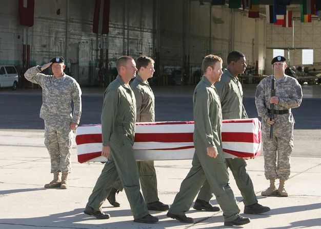 The Unit : Fotos Max Martini, Dennis Haysbert, Scott Foley, Robert ...