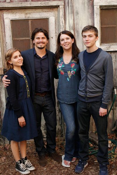 Parenthood : Fotos Lauren Graham, Miles Heizer, Mae Whitman, Jason ...