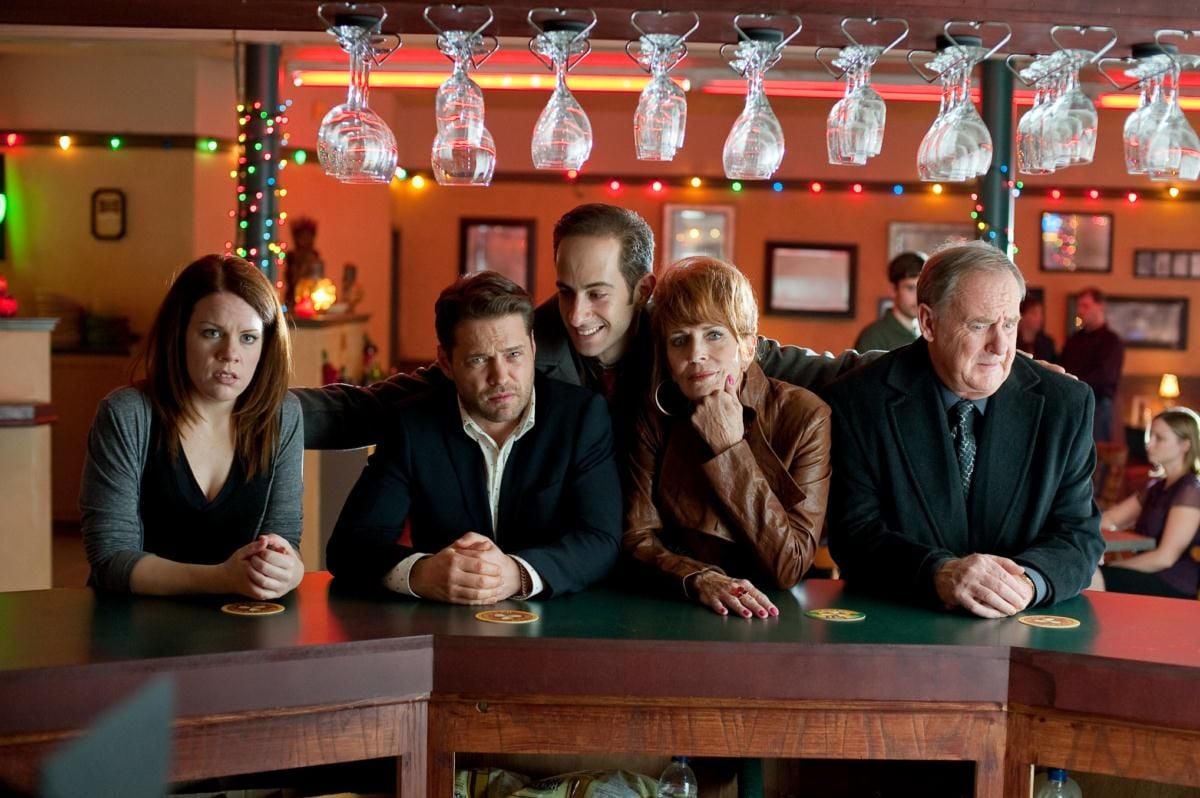 Call Me Fitz : Fotos Joanna Cassidy, Ernie Grunwald, Jason Priestley ...