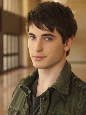 Travis Caldwell - AdoroCinema