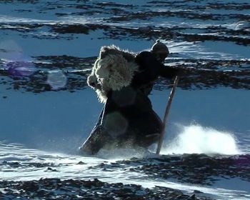 Trailer do filme A Terra da Lua Partida - A Terra da Lua Partida ...