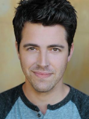 Noah Schuffman - AdoroCinema