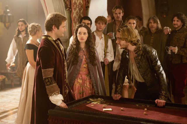 Reign : Reign : Fotos Evan Buliung, Toby Regbo, Anna Popplewell - 221 ...