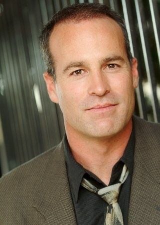 Geoffrey Lower - AdoroCinema