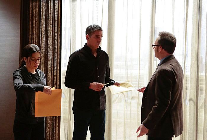 Person Of Interest : Person Of Interest : Fotos Sarah Shahi, Michael ...