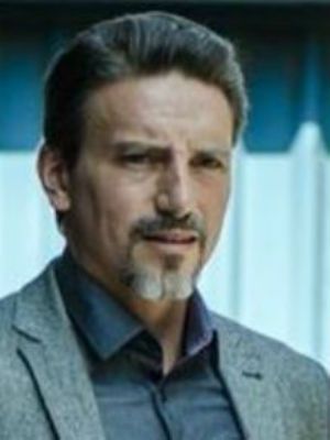 Martin Askew - AdoroCinema