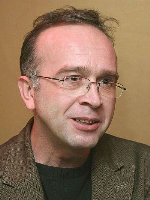 Svyatoslav Ushakov - AdoroCinema