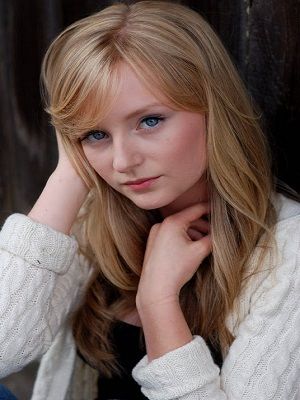 Emma Grabinsky - AdoroCinema
