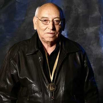 Juan Radrigan - AdoroCinema