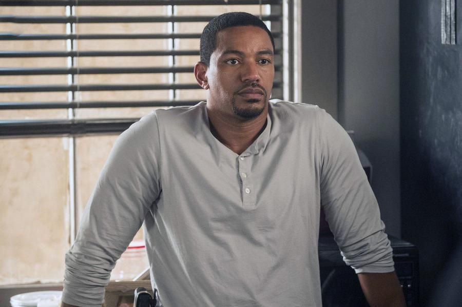 Os Mistérios de Laura : Os Mistérios de Laura : Fotos Laz Alonso - 53 ...