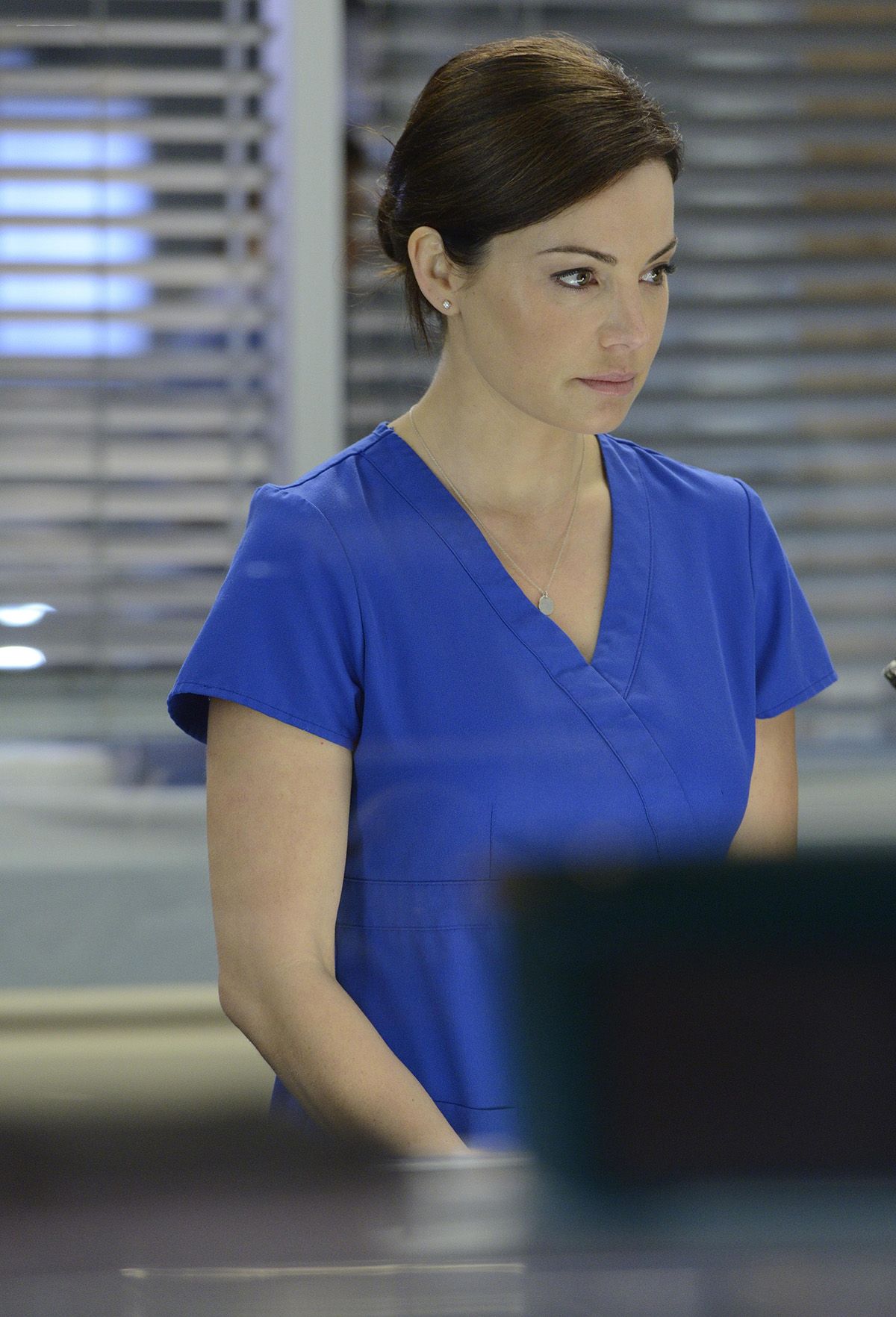 Saving Hope : Saving Hope : Fotos Erica Durance - 69 no 160 - AdoroCinema