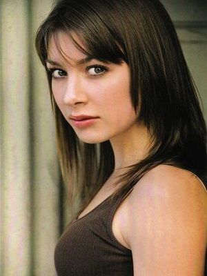 Blythe Auffarth - AdoroCinema