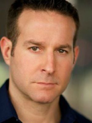 Andrew Roth - AdoroCinema