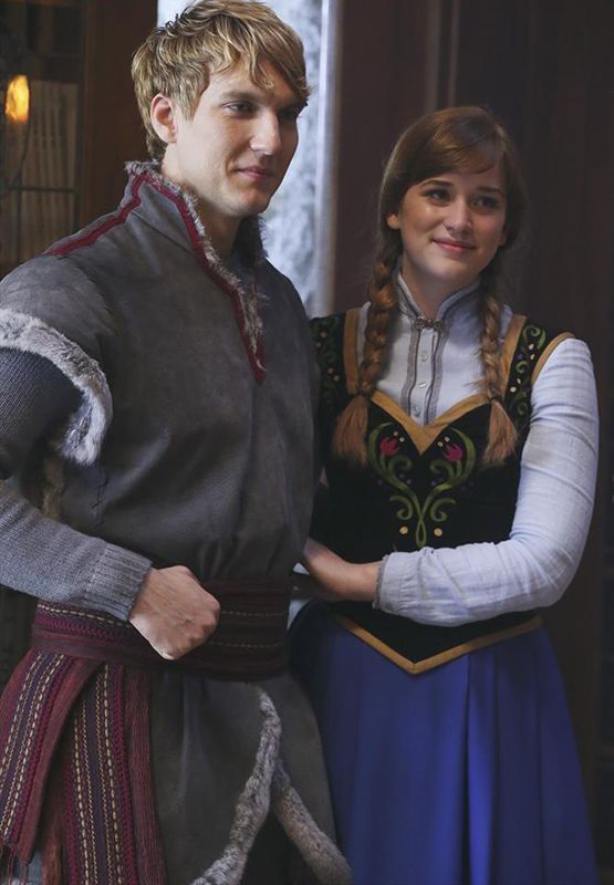 Foto de Elizabeth Lail - Once Upon a Time : Fotos Scott Michael Foster ...