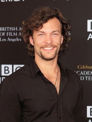 Kyle Schmid - AdoroCinema