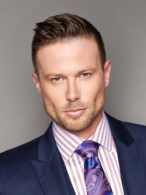 Jacob Young - AdoroCinema