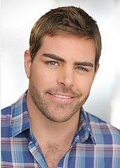 Ross Kelly - AdoroCinema