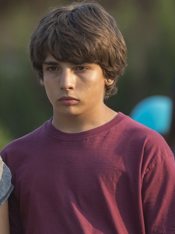 Joshua Defays - AdoroCinema