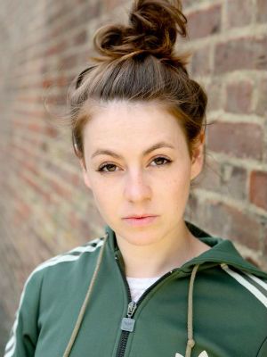 Sarah Hoare - AdoroCinema