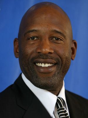 James Worthy - AdoroCinema
