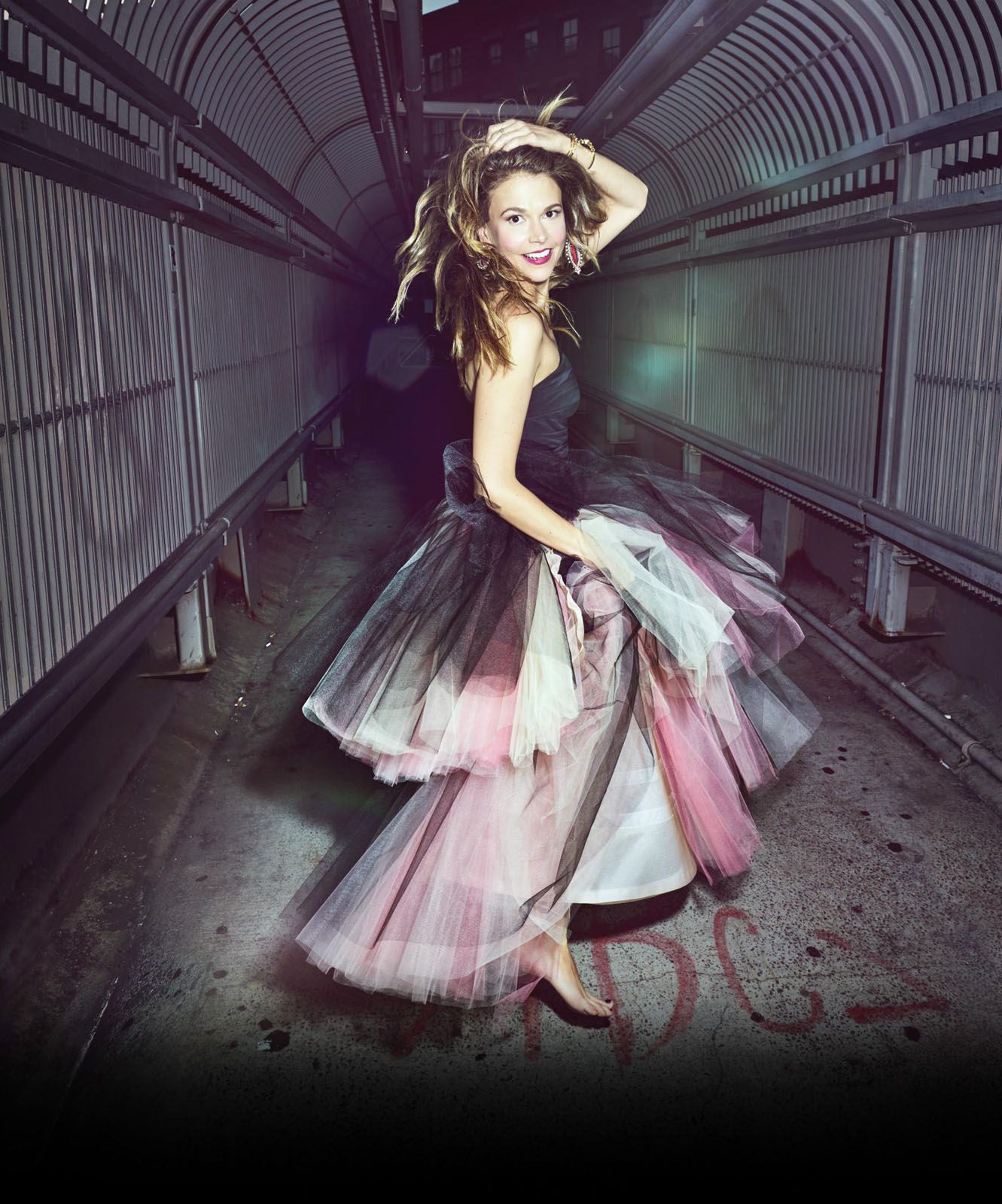 Younger : Fotos Sutton Foster - 97 no 119 - AdoroCinema