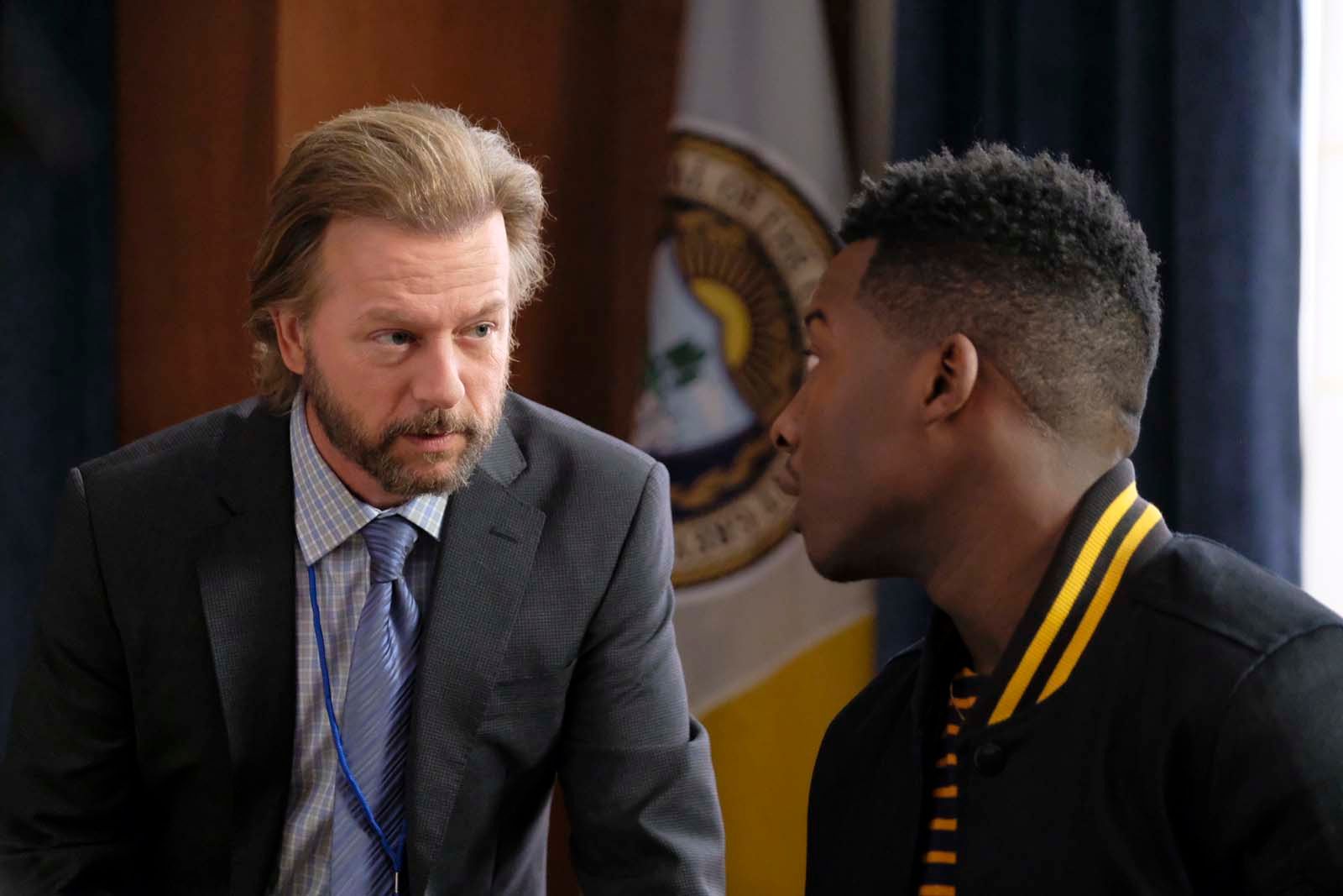 The Mayor : The Mayor : Fotos David Spade - 43 no 74 - AdoroCinema