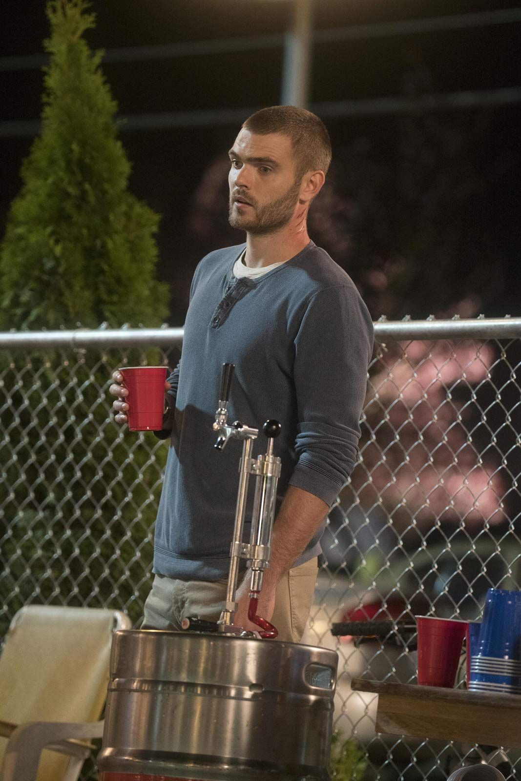 Foto de Alex Roe - Siren : Fotos Alex Roe - Foto 38 de 61 - AdoroCinema