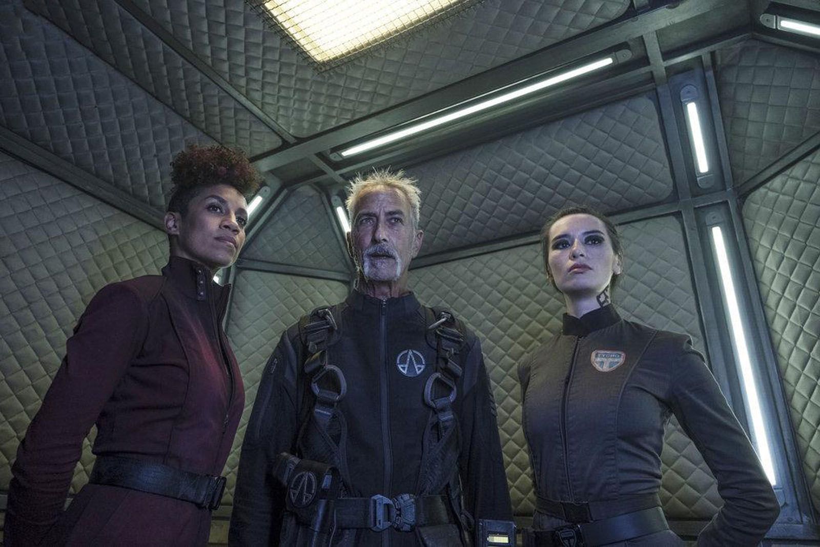 The Expanse : The Expanse : Fotos David Strathairn, Dominique Tipper ...