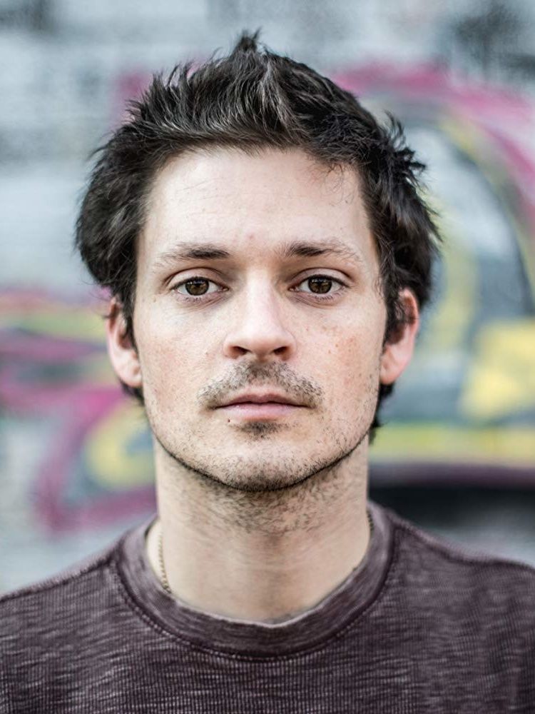 Cameron Finley - AdoroCinema