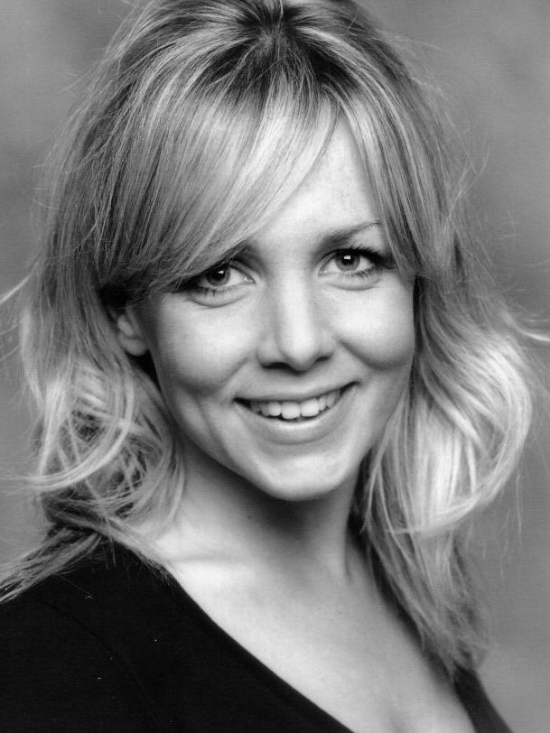 Clare Buckfield - AdoroCinema