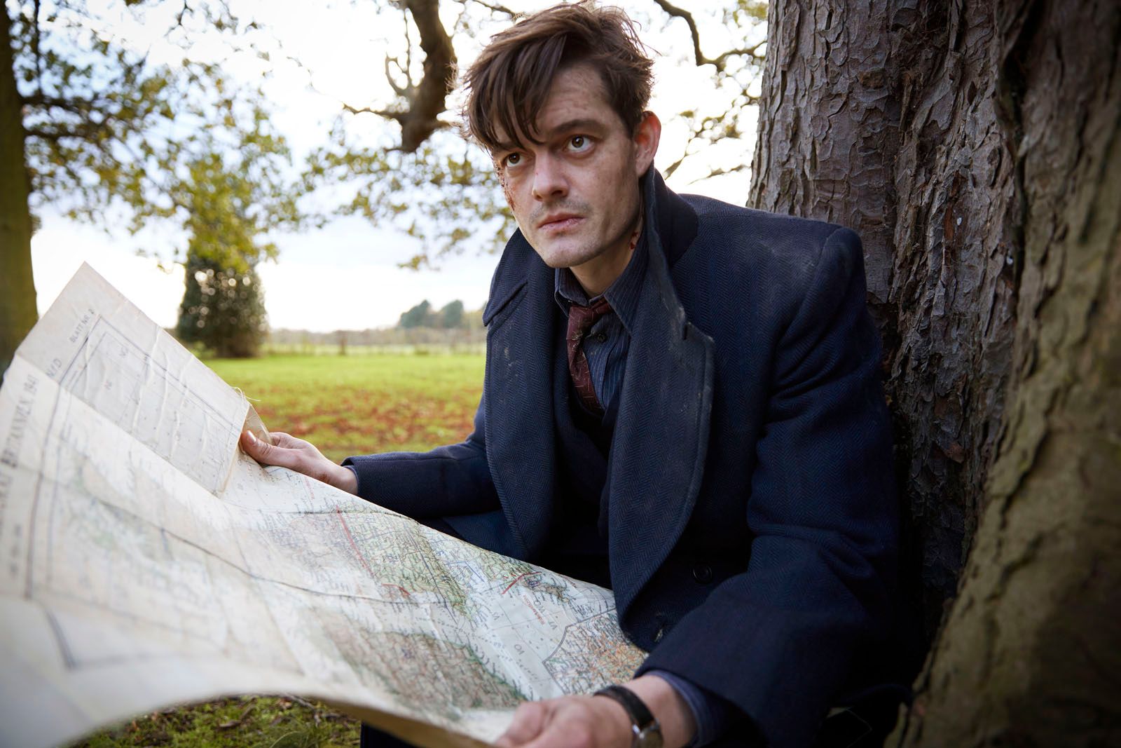 SS-GB: Remontando a 2ª Guerra : Fotos Sam Riley - 12 no 21 - AdoroCinema