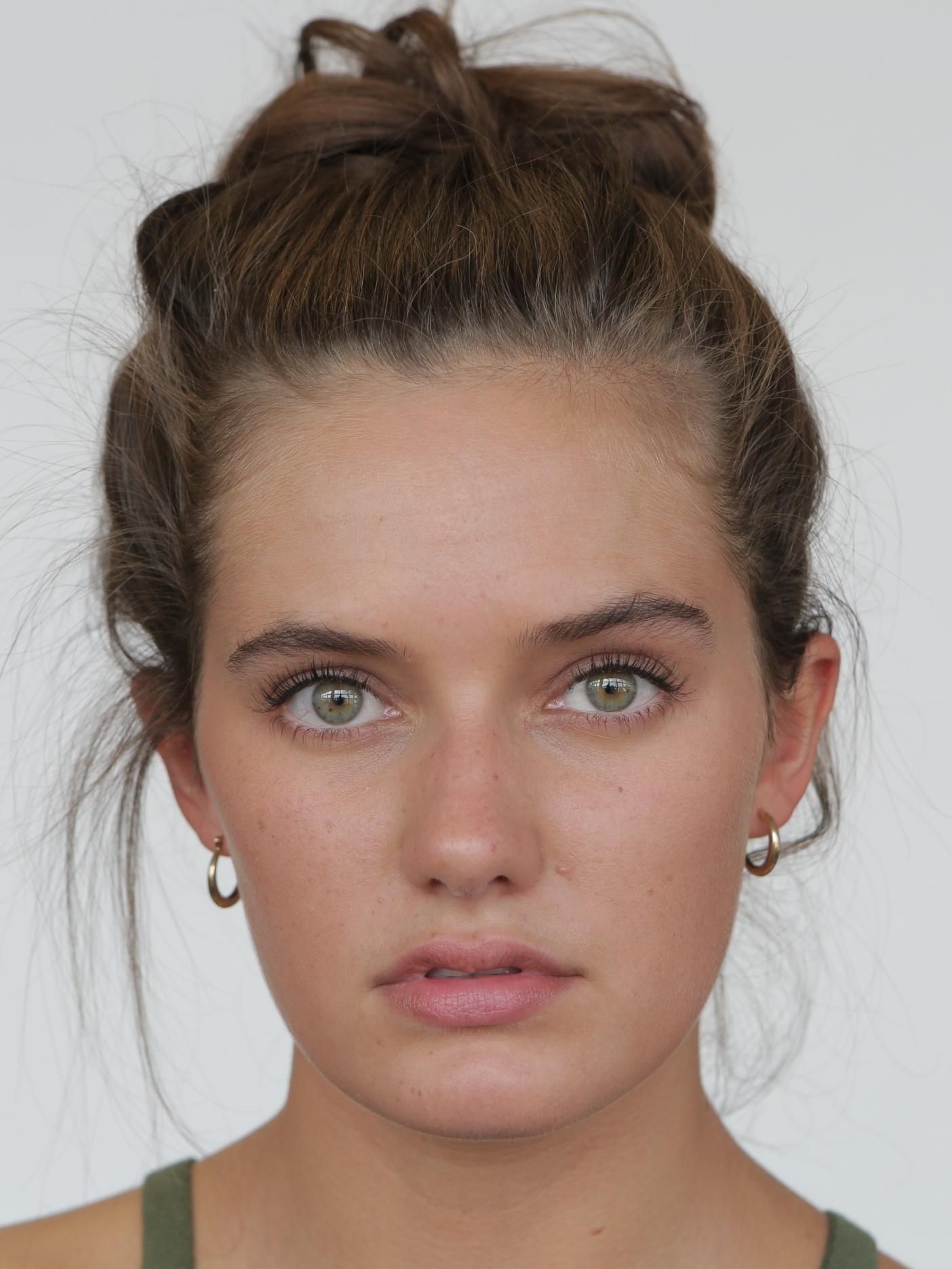 Rebecca Stone - AdoroCinema