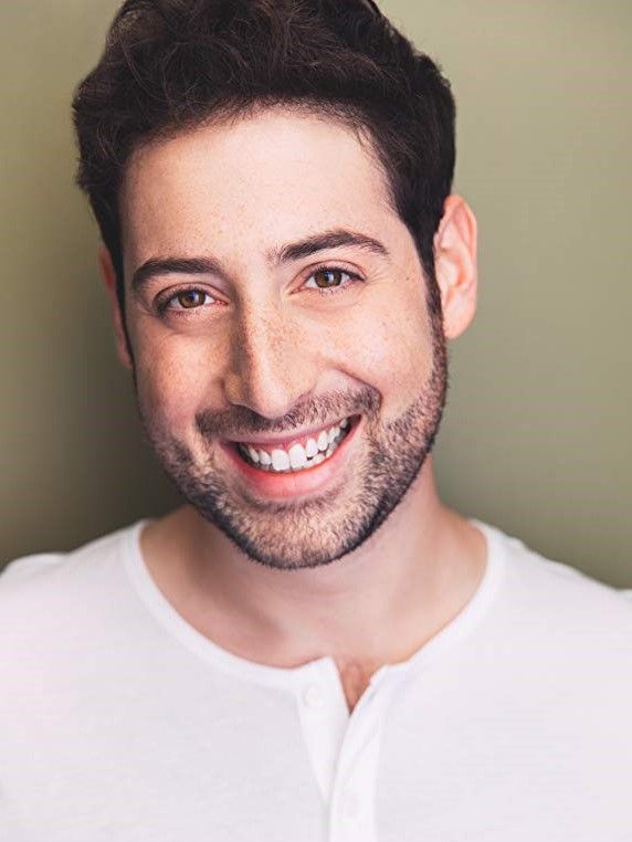 Josh Cahn - AdoroCinema